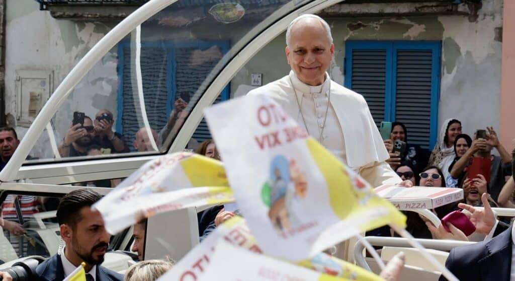 Pope Leo meets kin of youth lost to toxic waste dumping in Italy
