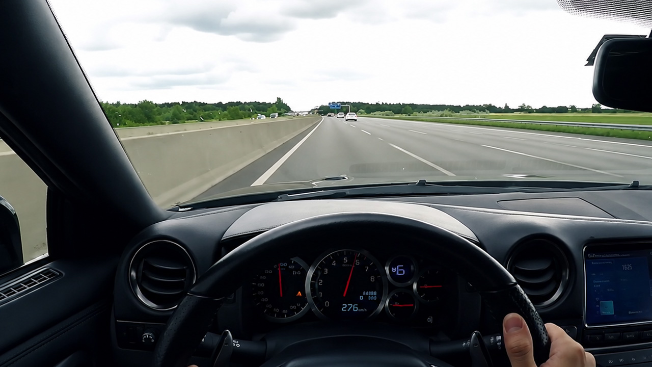 Can A Stock Nissan GTR Reach Three Hundred KMH?