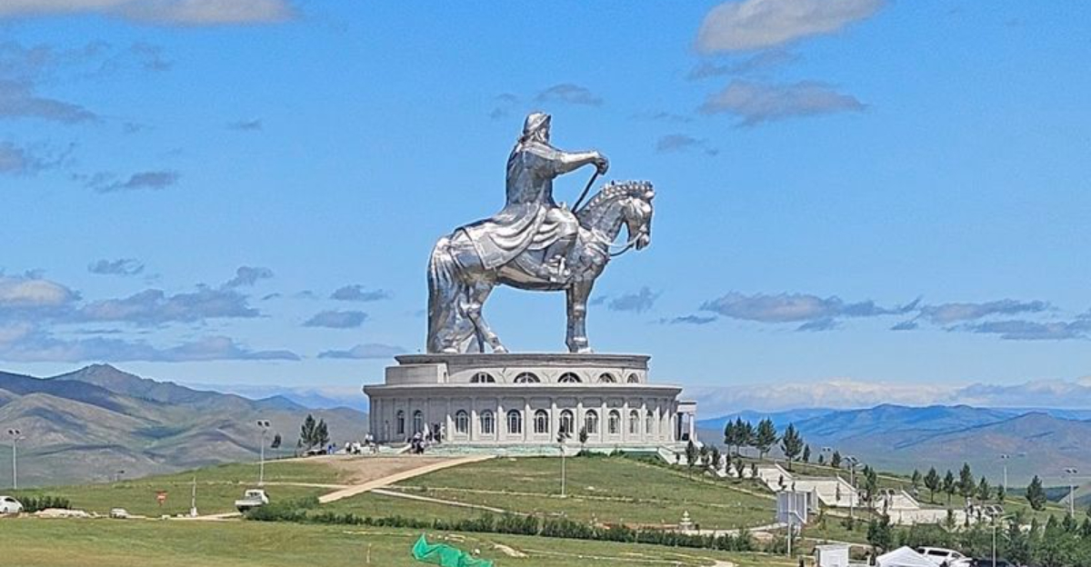 15 breathtaking giant statues around the world you have to see to believe