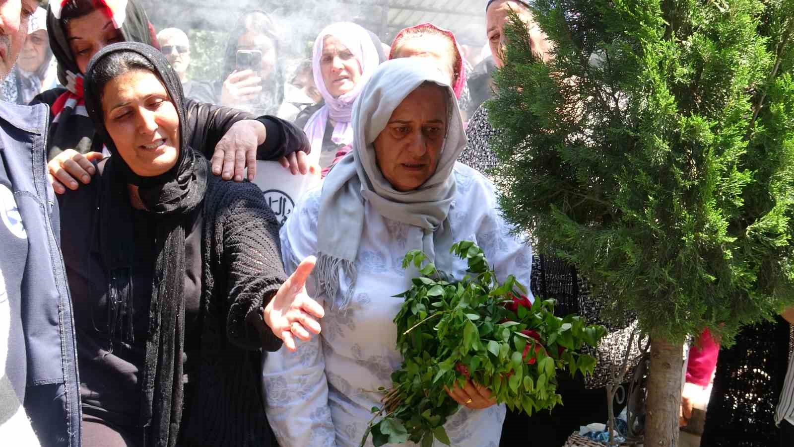 Sel afetinde evladını kaybeden annenin, 'Beni dinlemedin oğlum, sana ...