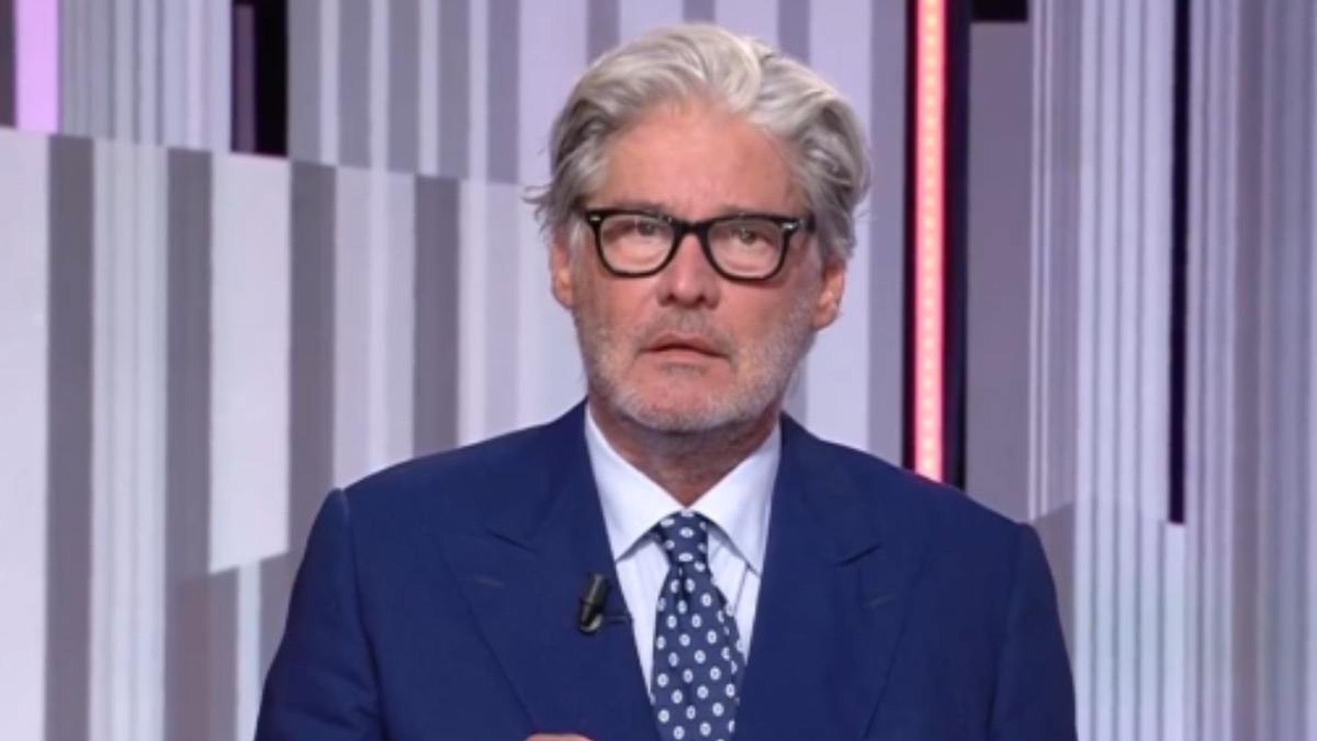 Fanno letteralmente schifo. Paolo Del Debbio furioso e indignato a 4 di ...