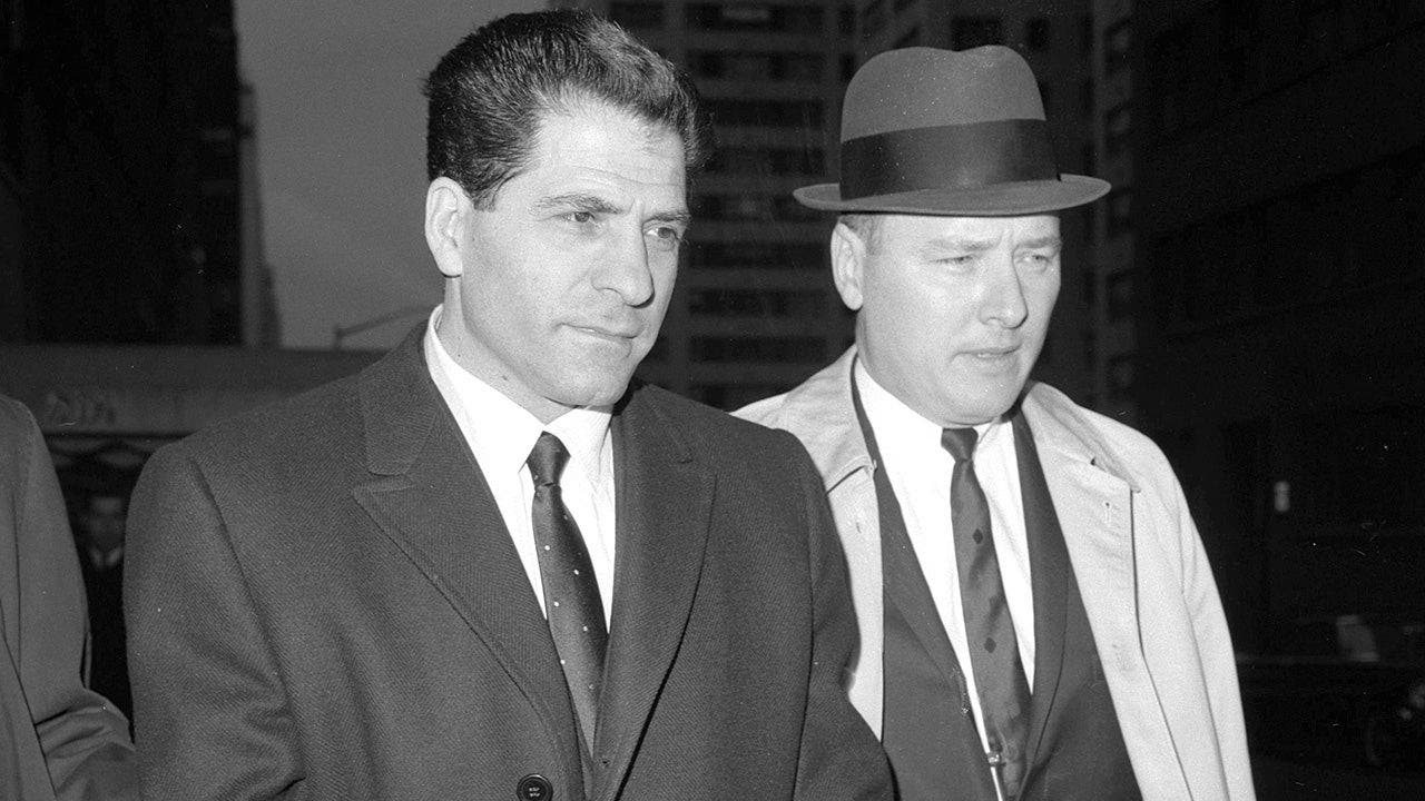 Ex-mob capo alleges furious RFK weaponized the FBI against his father ...