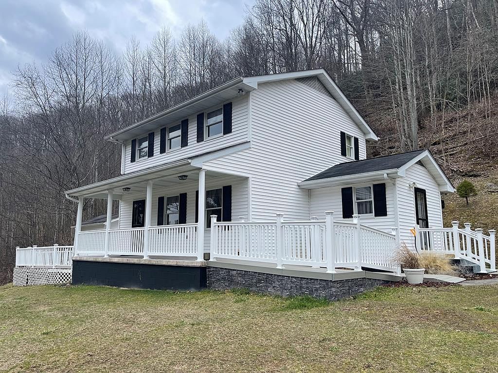 Explore a 1987 farmhouse in Honaker, Virginia, featuring a welcoming ...