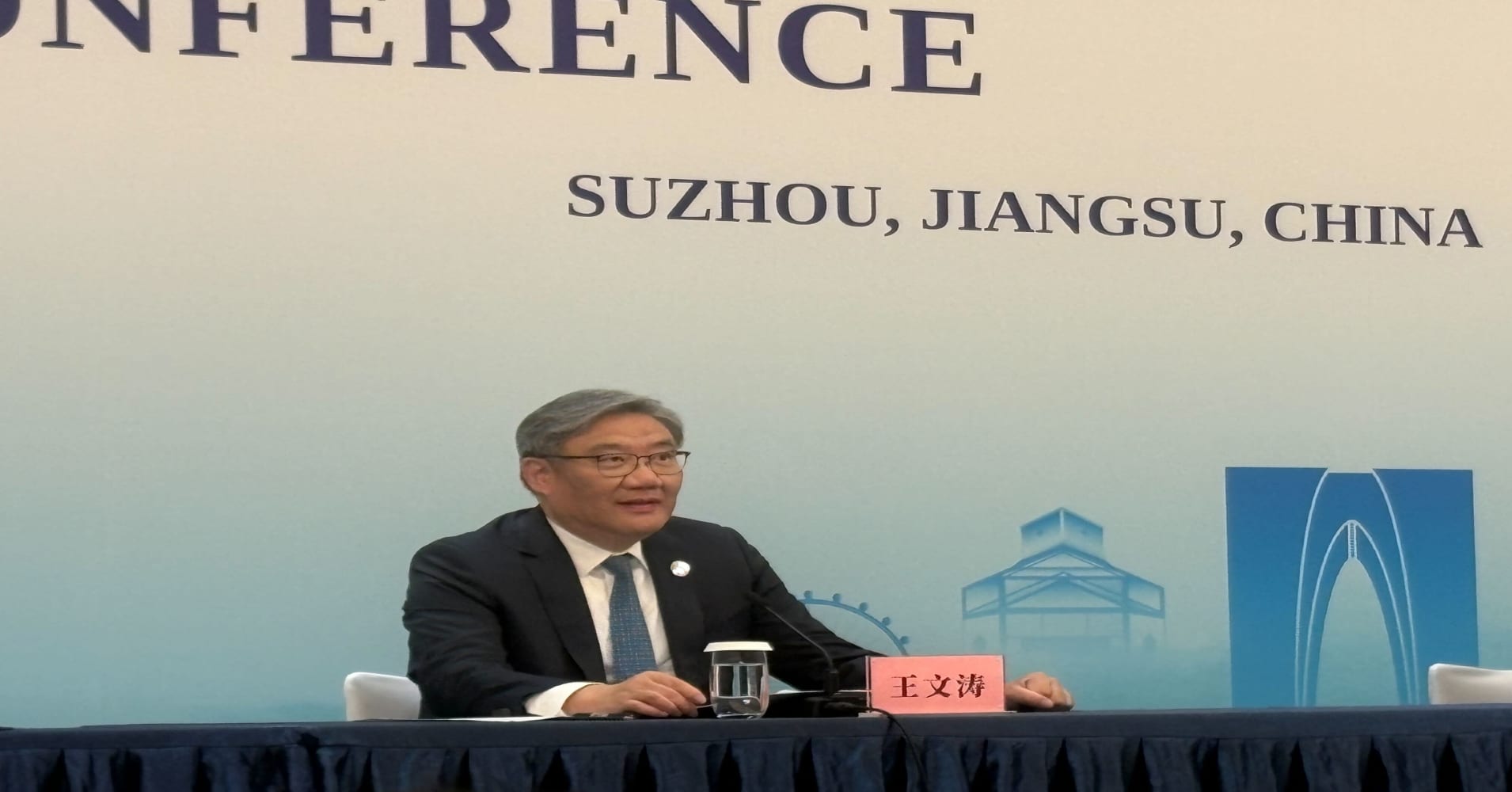 Three signs from APEC that the US and China remain far apart on trade
