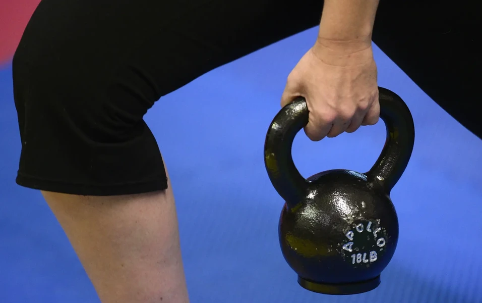 Split squat swing adds balance and power to kettlebell training
