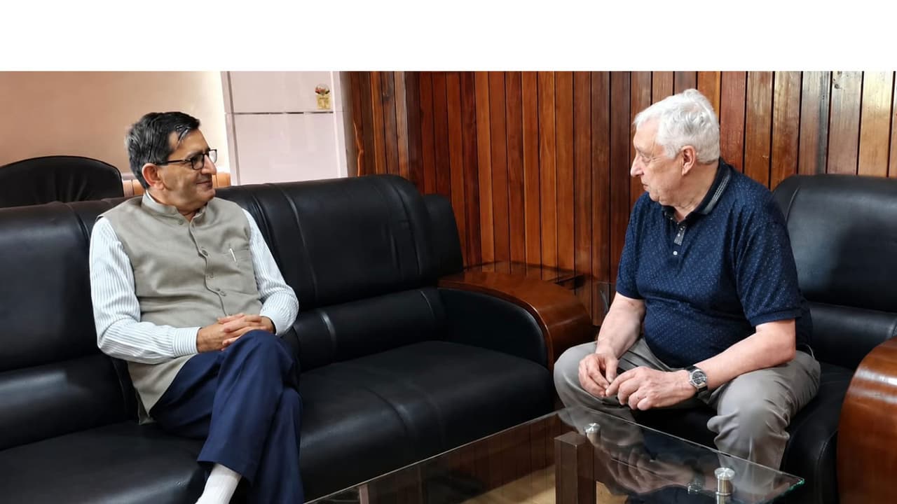 CSIR-IIIM hosts Prof Serge Mignani to boost drug discovery research