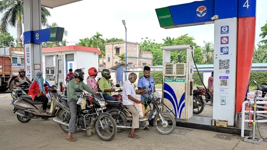 Hyderabad has highest petrol prices, Delhi lowest: Why fuel rates vary ...