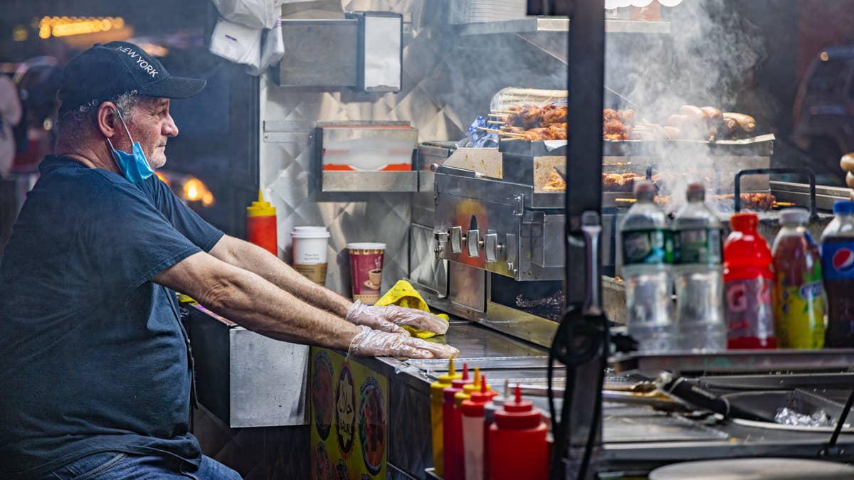 E coli outbreak linked to the Kebab Shop: 5 hospitalized, symptoms to ...
