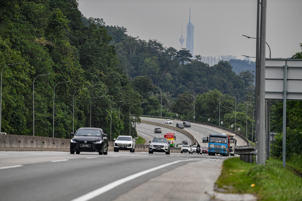 Aidiladha getaway traffic crawls on Karak, PLUS highways as LLM warns ...