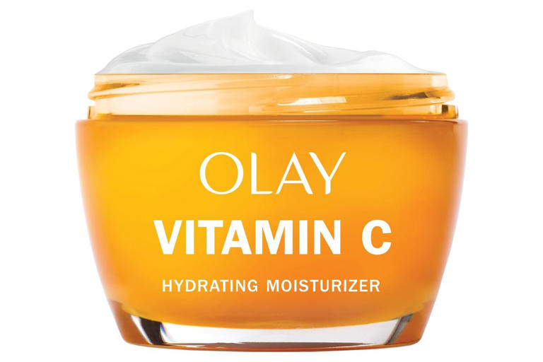 Shoppers in their 70s say this $30 Olay retinol cream decreased fine ...