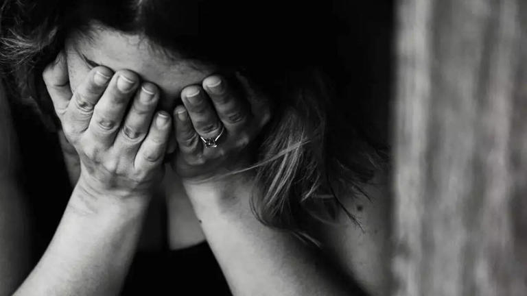 Kolkata schoolgirl alleges kidnapping in car, gang rape after drugged ...