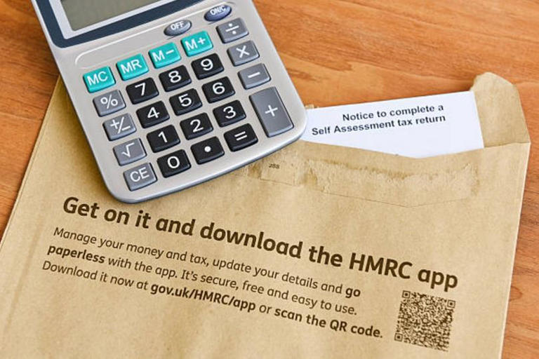 HMRC warning with UK households told to act in May or risk £900 fine
