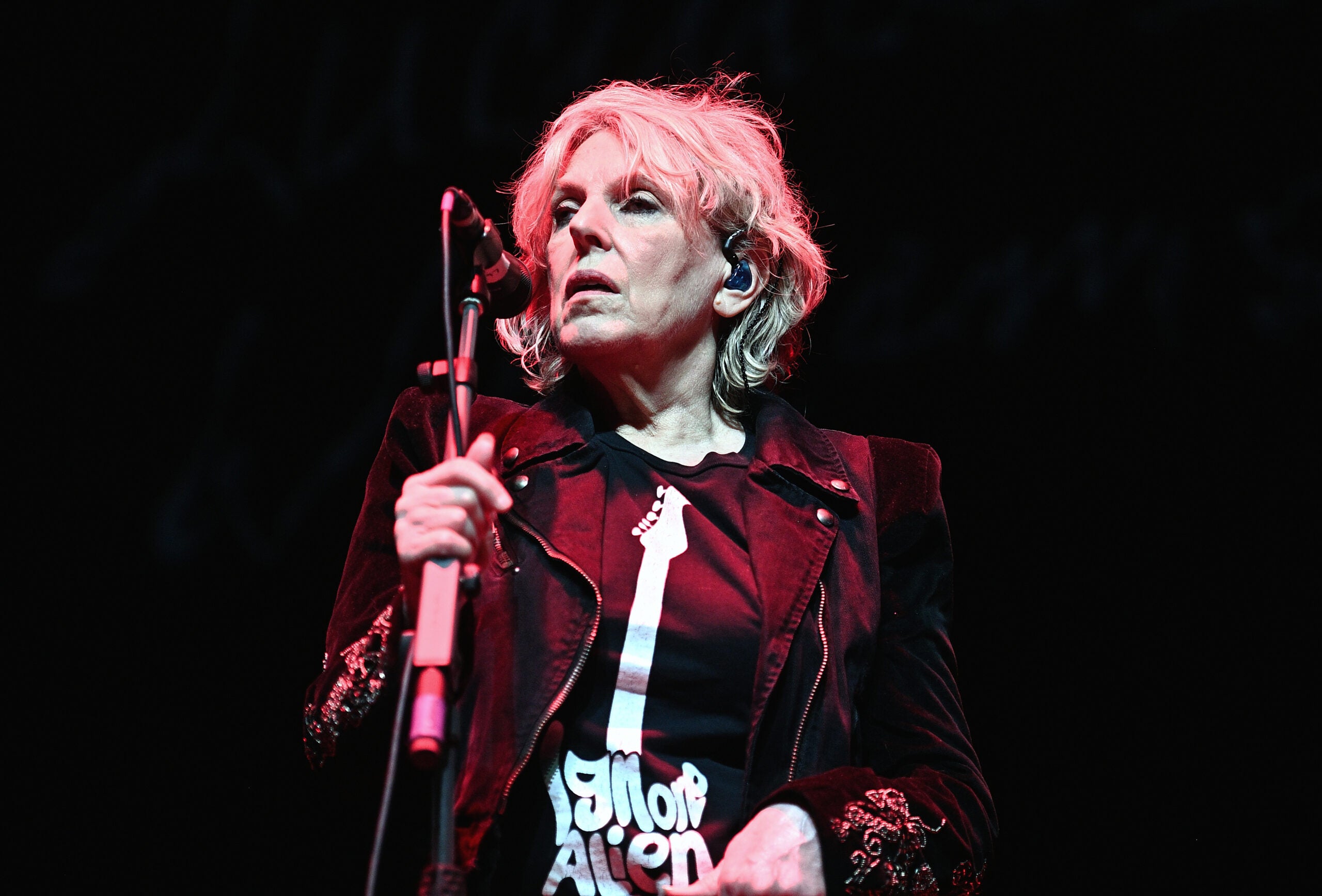 Review & setlist: Lucinda Williams brings protest songs, fighting ...