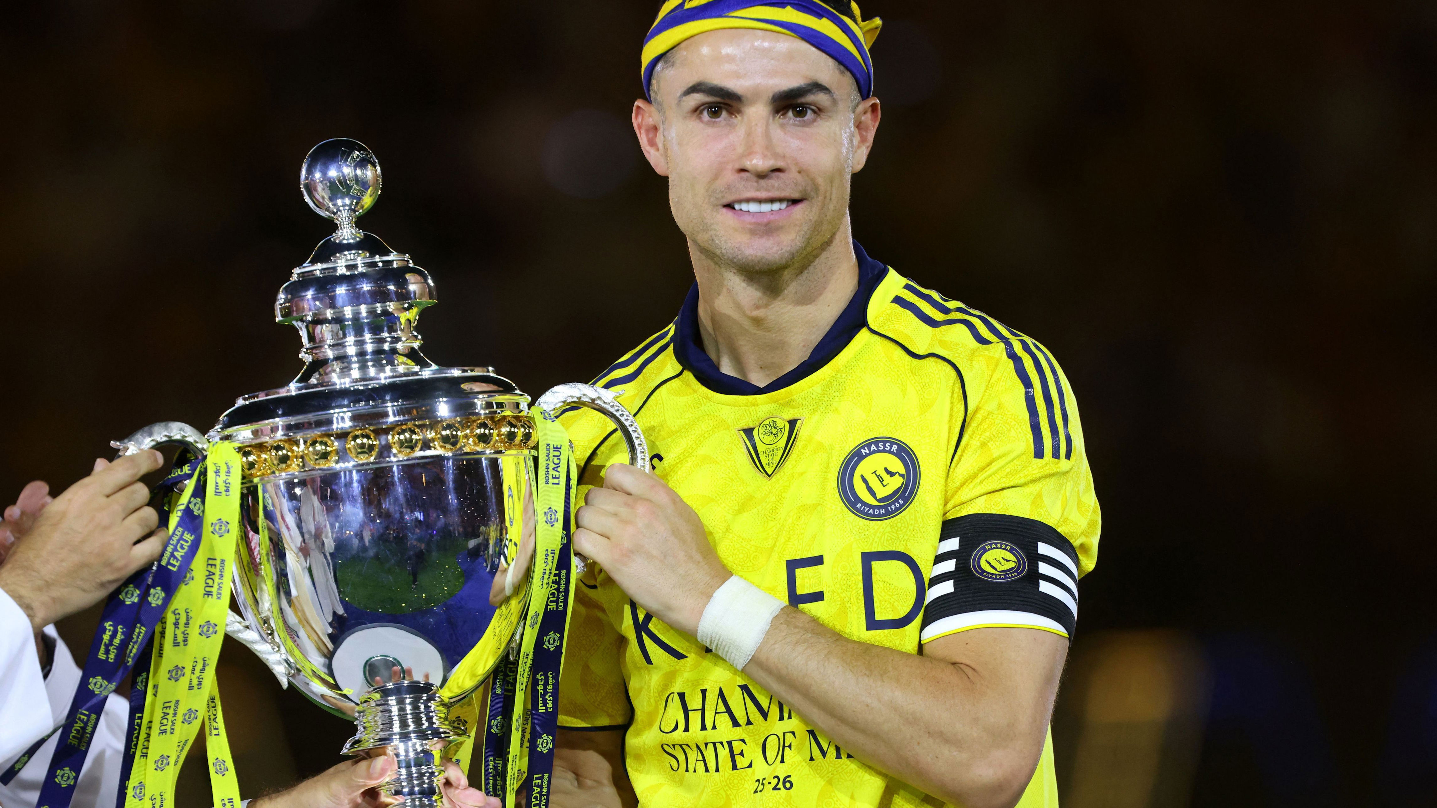 Cristiano Ronaldo è lo sportivo più ricco del mondo: la classifica ...