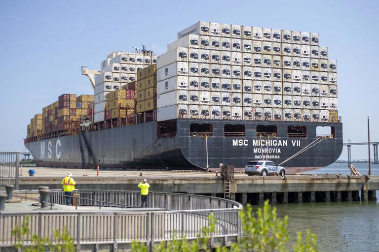 Charleston’s runaway ship leaves a legal settlement in its wake