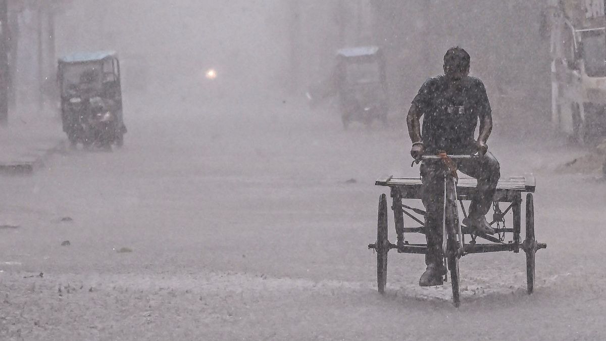 Will it rain in Delhi? Satellite images show light clouds hovering over ...