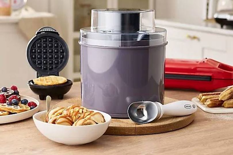 Lakeland slashes price of 'little belter' ice cream maker in time for ...
