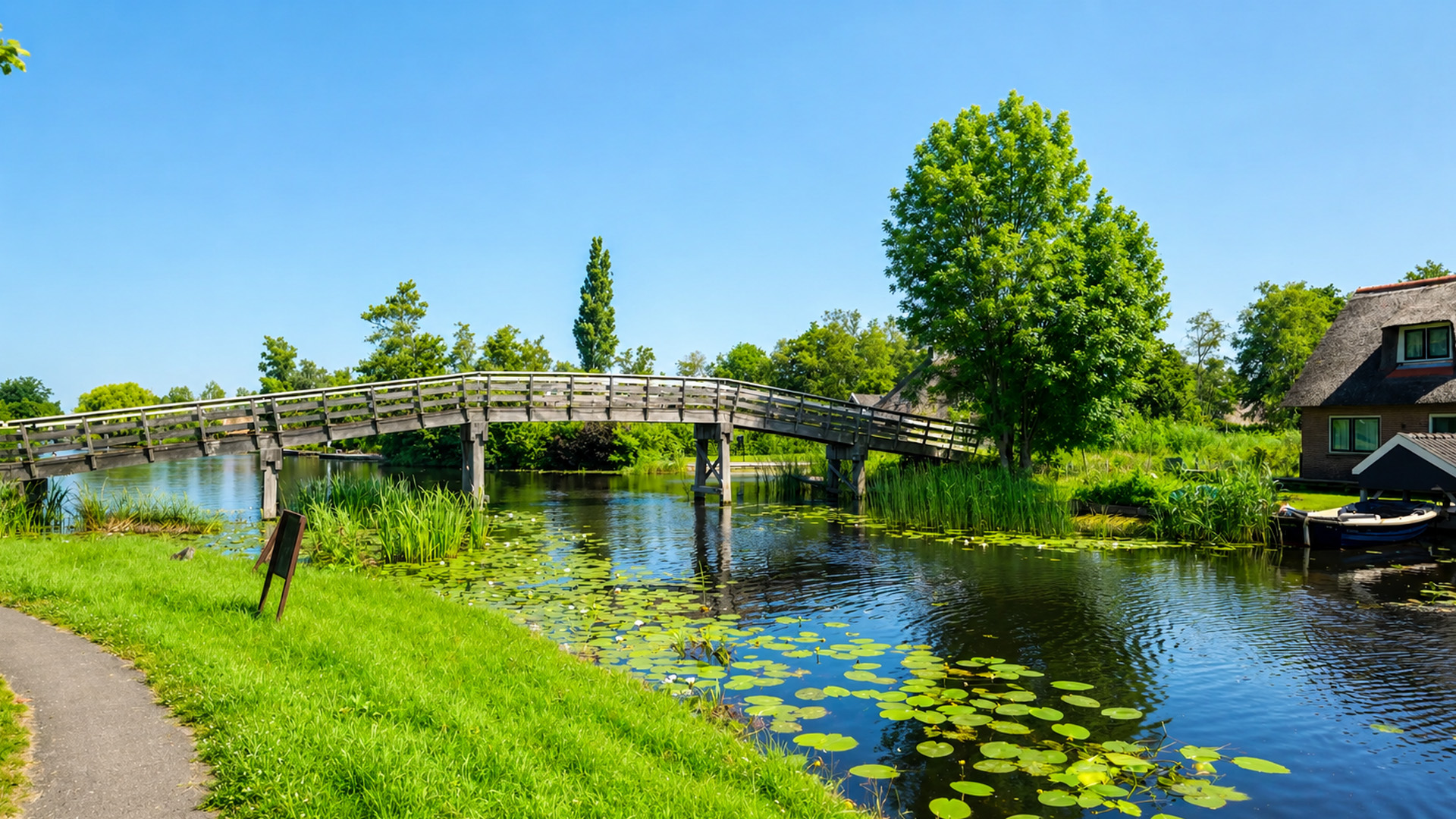 Discover Dwarsgracht in the Dutch countryside near Giethoorn (4K)