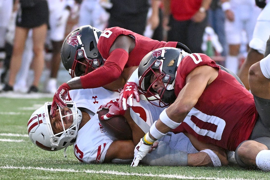Can Wisconsin Badgers football program re-enter AP Top 25 in 2026?