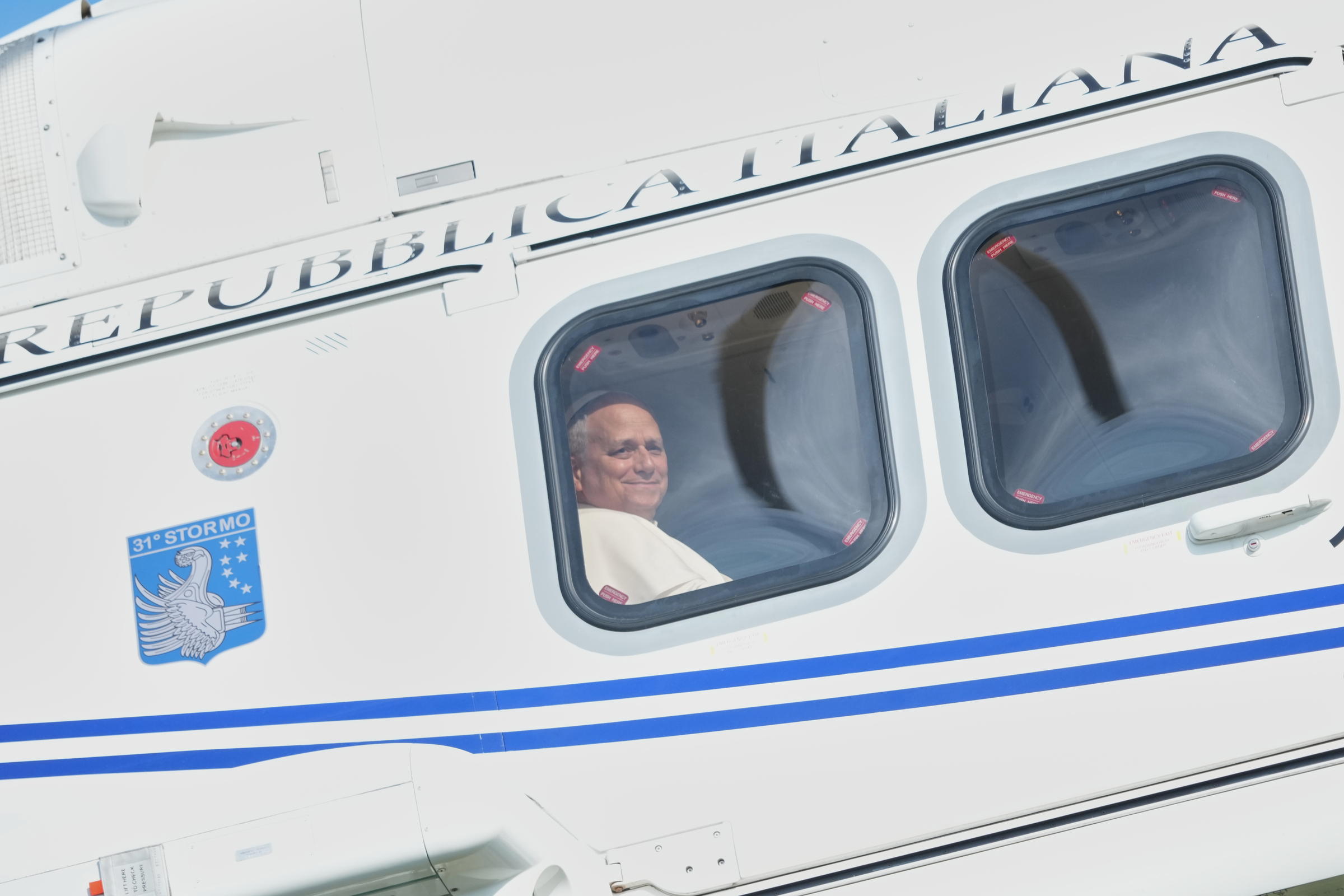 Papa Leone nella Terra dei Fuochi: "Qui per raccogliere le lacrime ...