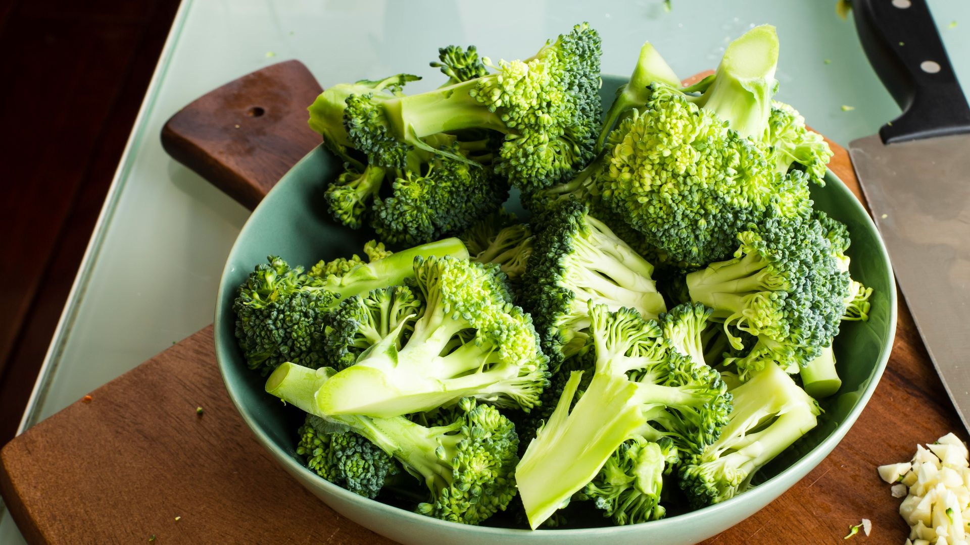 10 vegetales que no son tan saludables como piensas y 10 mejores para comer