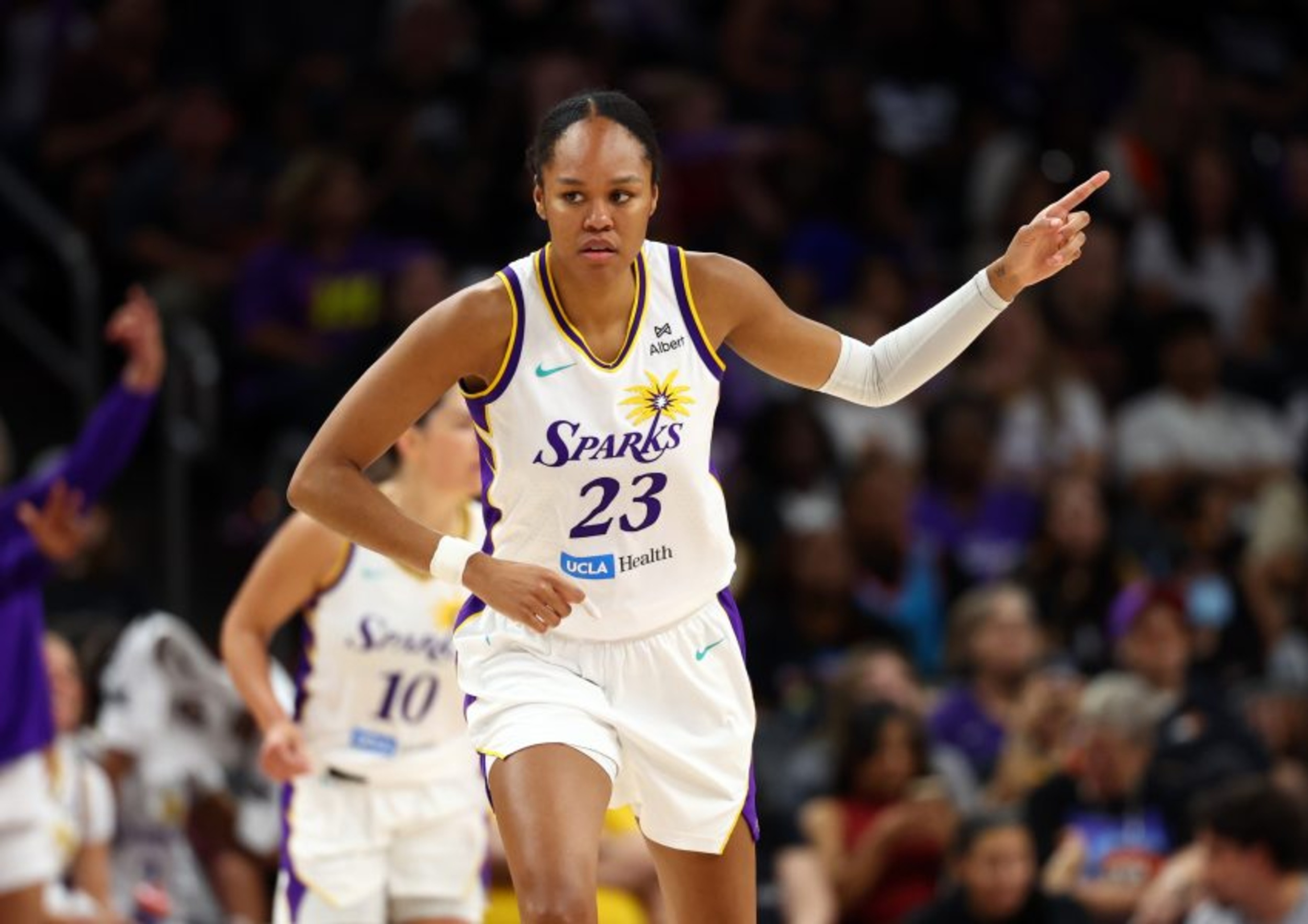 This former WNBA champion will make Chicago Sky debut on Saturday
