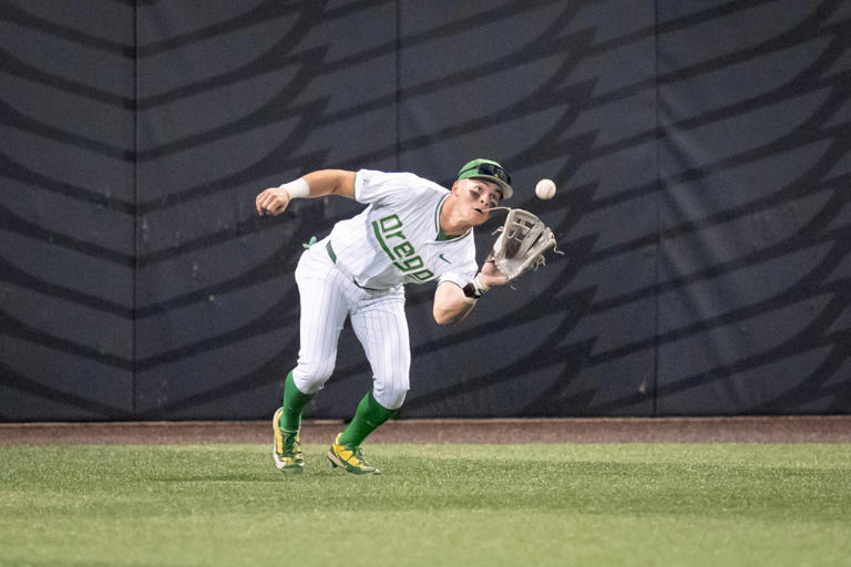 Oregon blasts five homers in win over Washington; advance to Big Ten ...