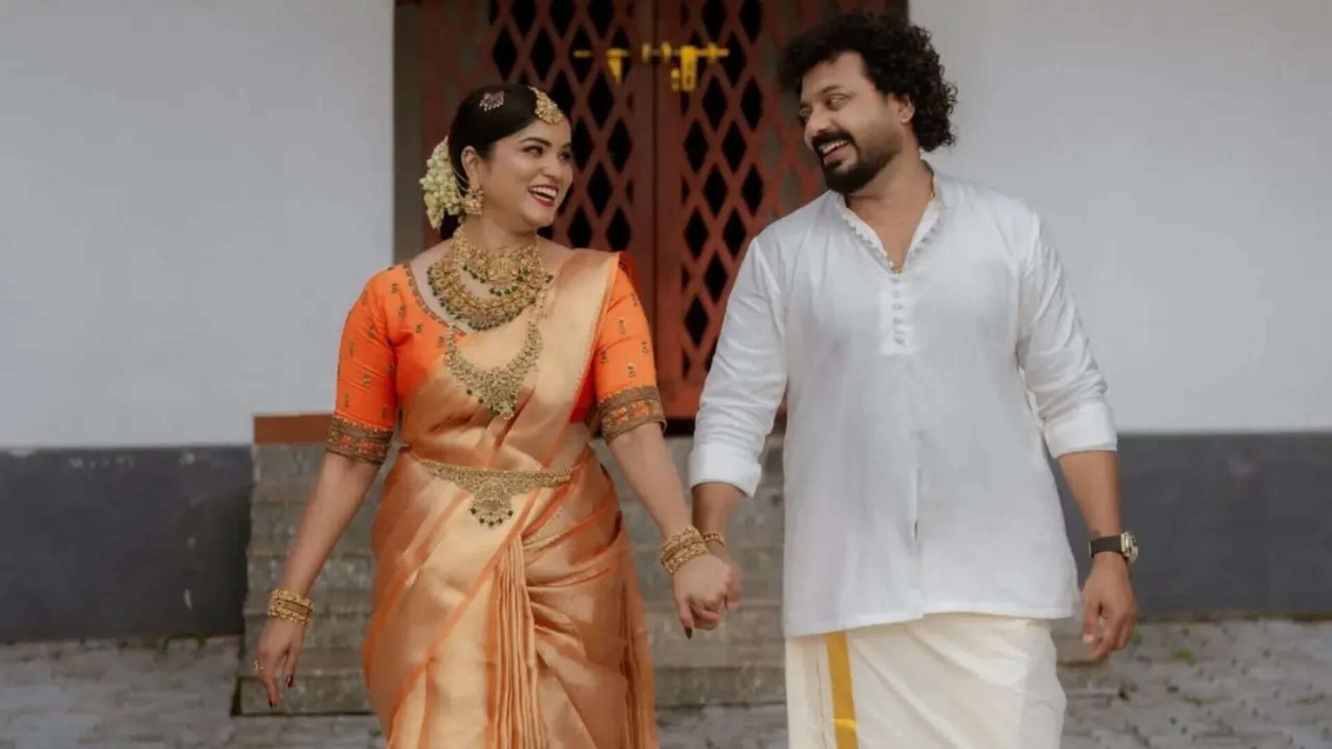 TV stars Jishin Mohan and Ameya get married