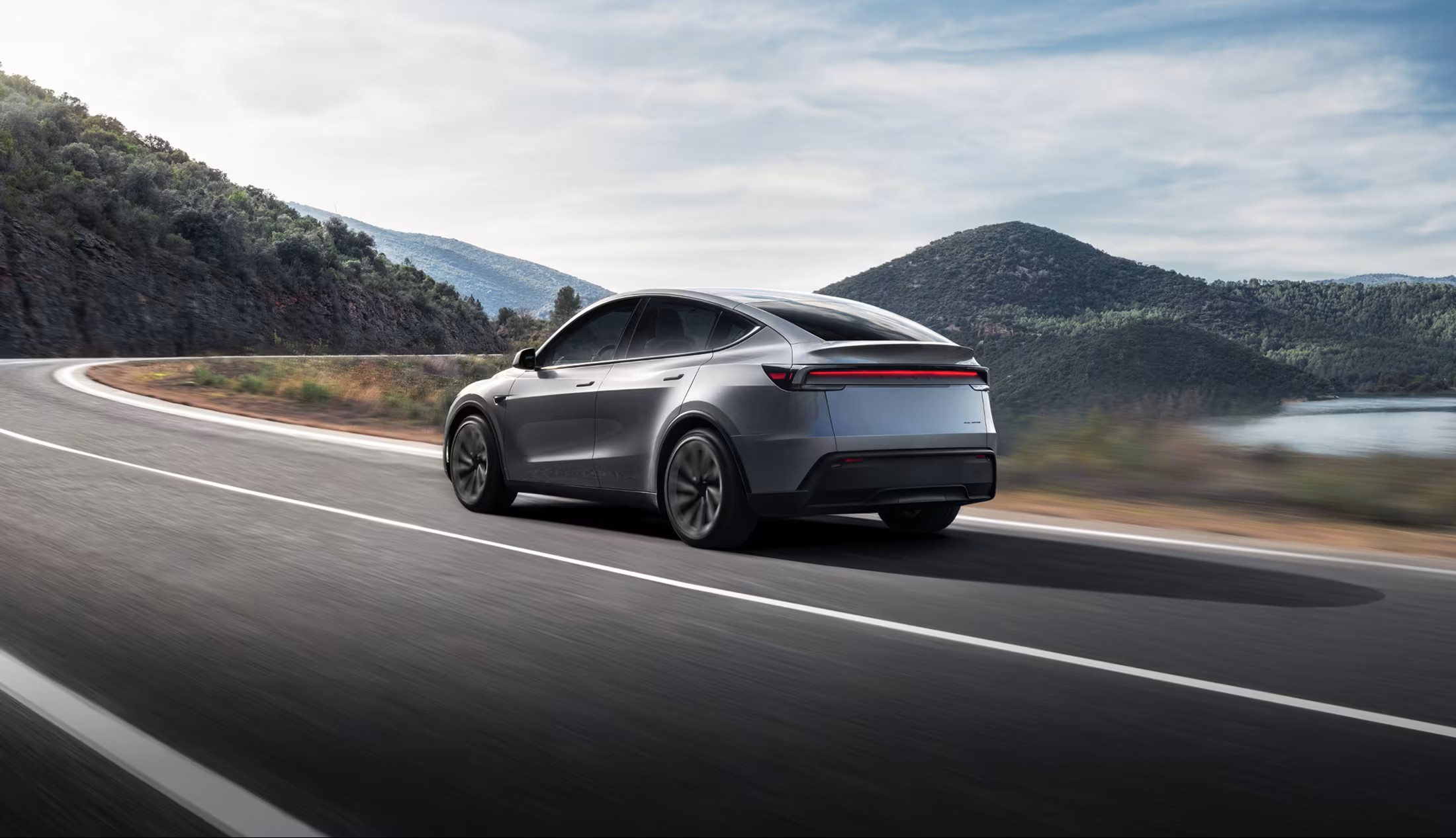 33% faster smart summon, 8 MPH max speed, 20% better response time ...