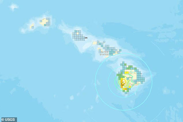 Hawaii is hit by 'terrifying' 6.0 magnitude earthquake as fears rise ...
