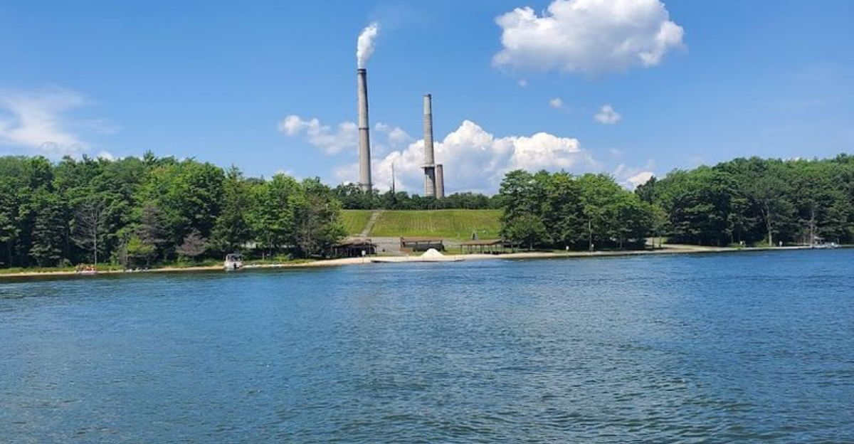 This hidden West Virginia lake stays warm all year thanks to a power plant