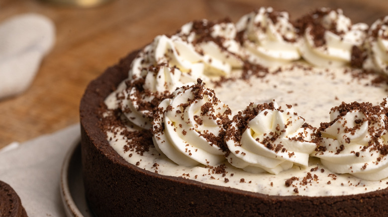 Simple cookies and cream pie recipe