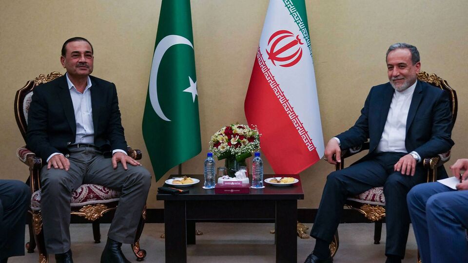 West Asia conflict: Iran's FM Araghchi and Pakistan's Army Chief Munir ...