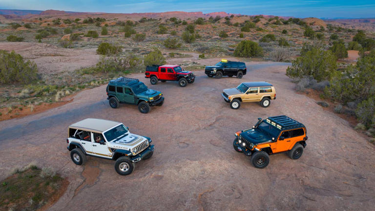 Jeep's new Wrangler Scrambler features unique backwards seats and ...