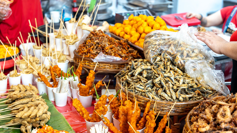 10 must-try Filipino snacks