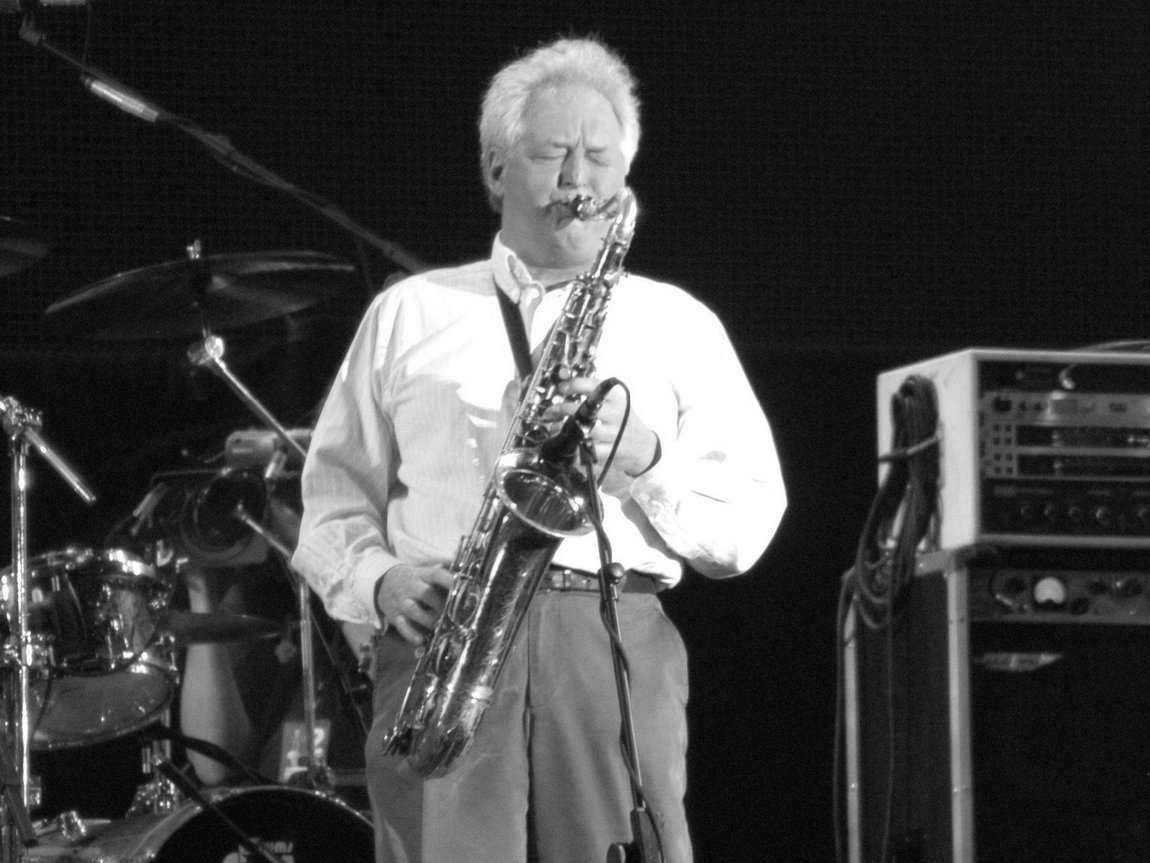 Pink Floyd saxophonist: Dick Parry dies at 83