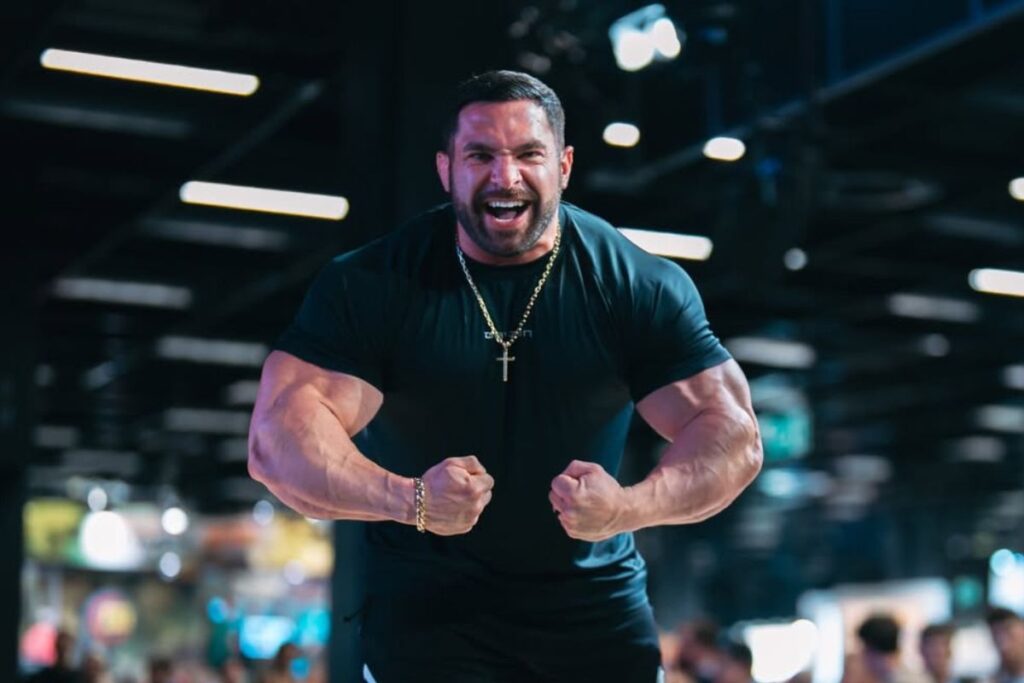 You'll never win the Olympia - Derek Lunsford warns Andrew Jacked