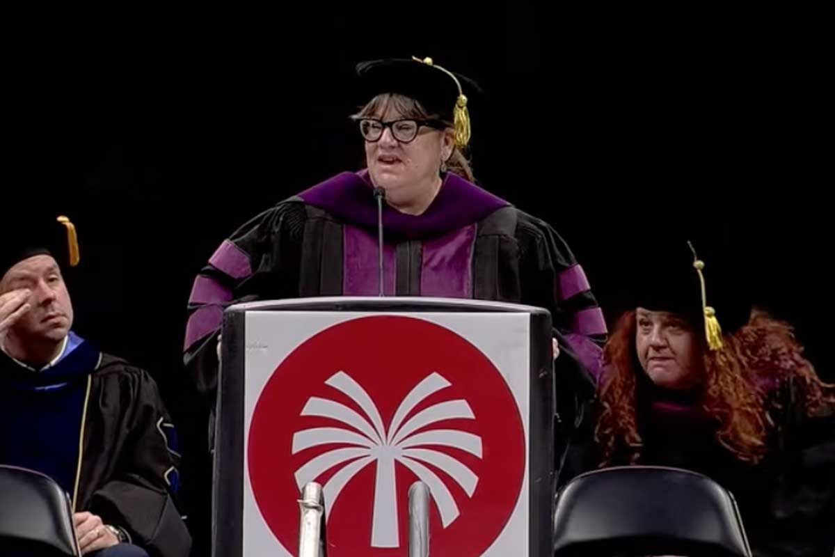 College graduates boo after AI program glitches while it was reading ...