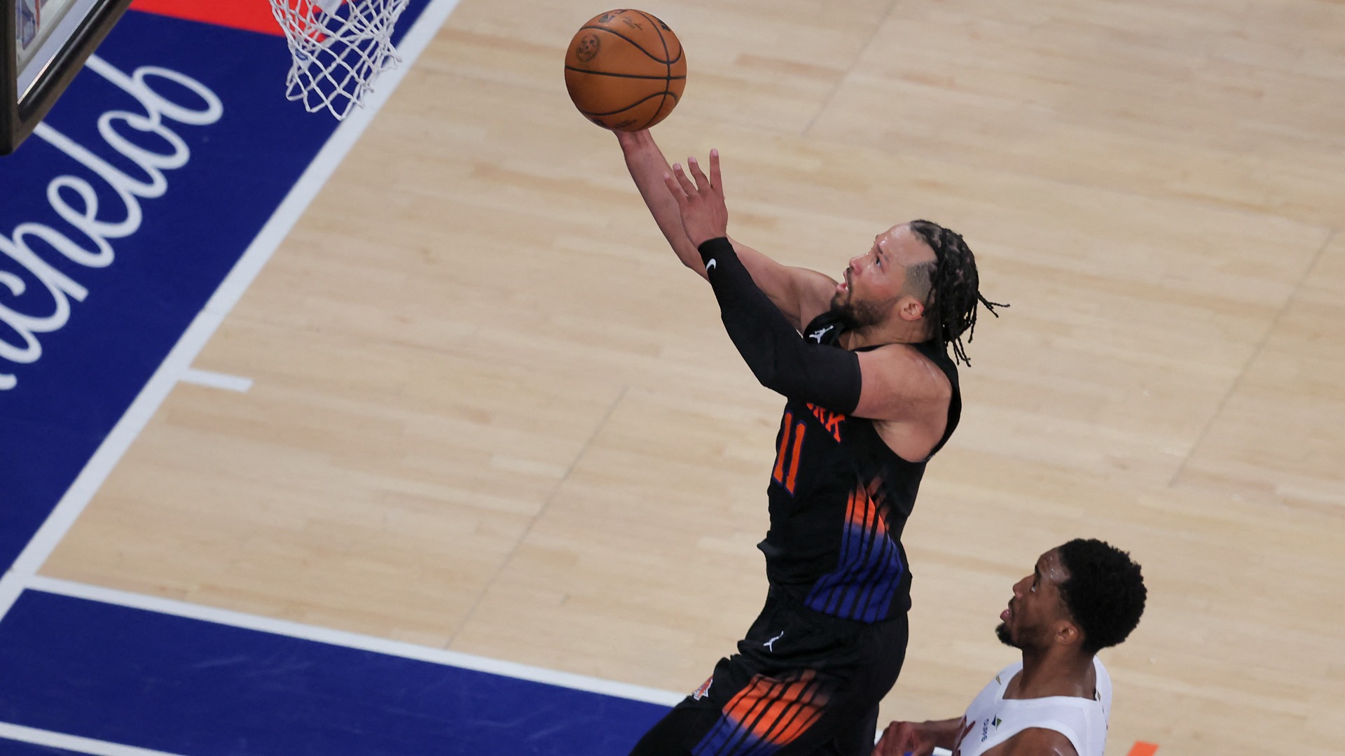 Knicks' stellar season: A surprise boost from legends