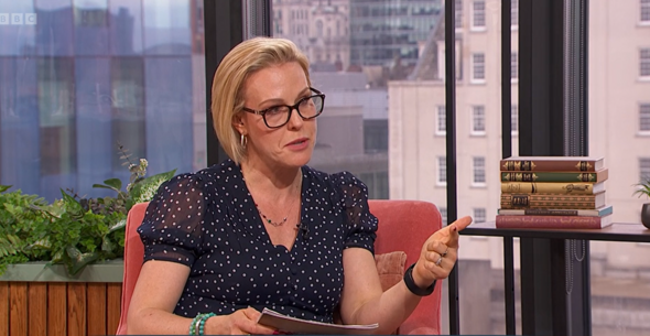 New £9,470 pensions warning to workers by BBC expert 'this is a massive ...