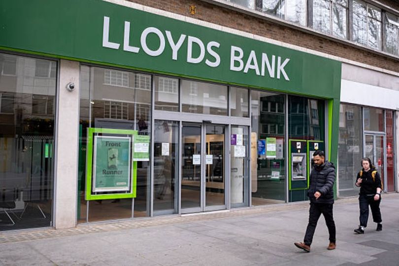 Lloyds Bank issues warning to customers over replacement bank card rule
