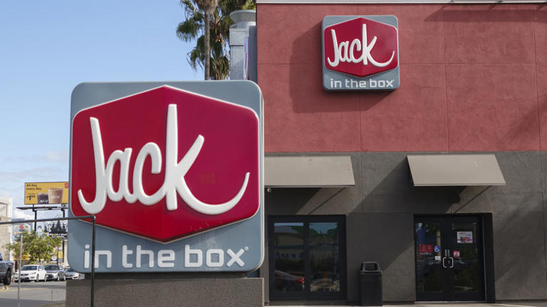 10 major fast food scandals we still think about today