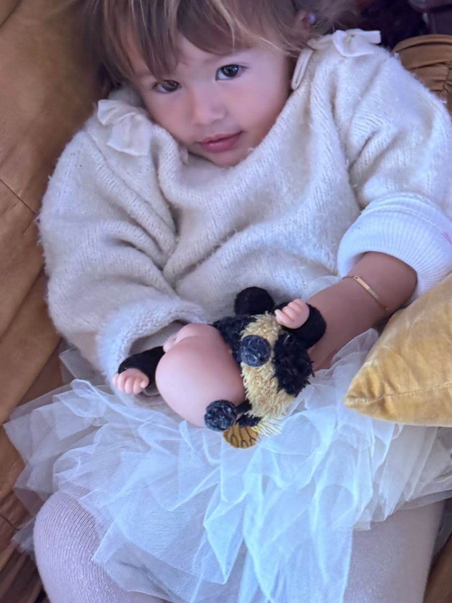 Bee, la hija de Calu Rivero, enamoró con su look y el sombrero que es ...