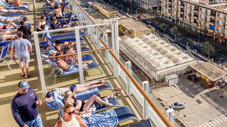 Chair-hogging wars heat up as cruise travelers use sneaky tactics amid ...