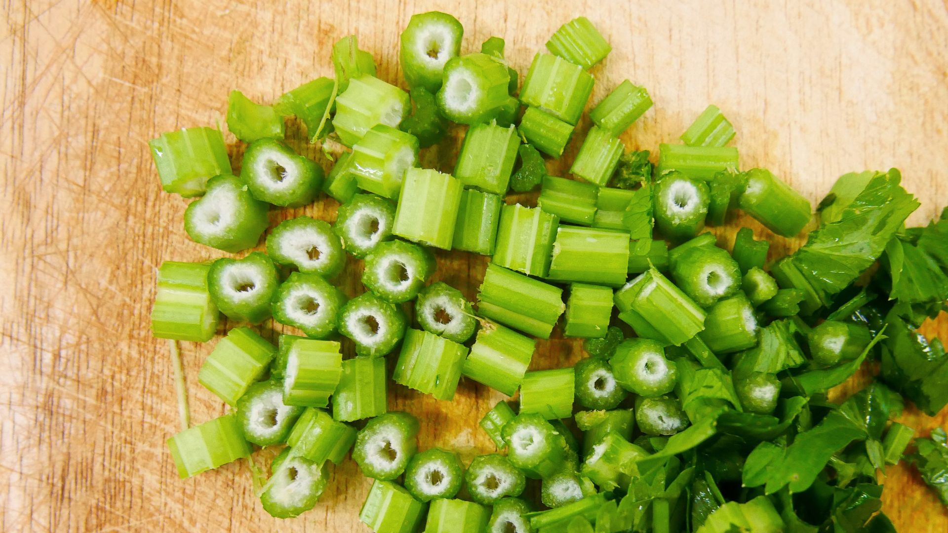 10 vegetales que no son tan saludables como piensas y 10 mejores para comer