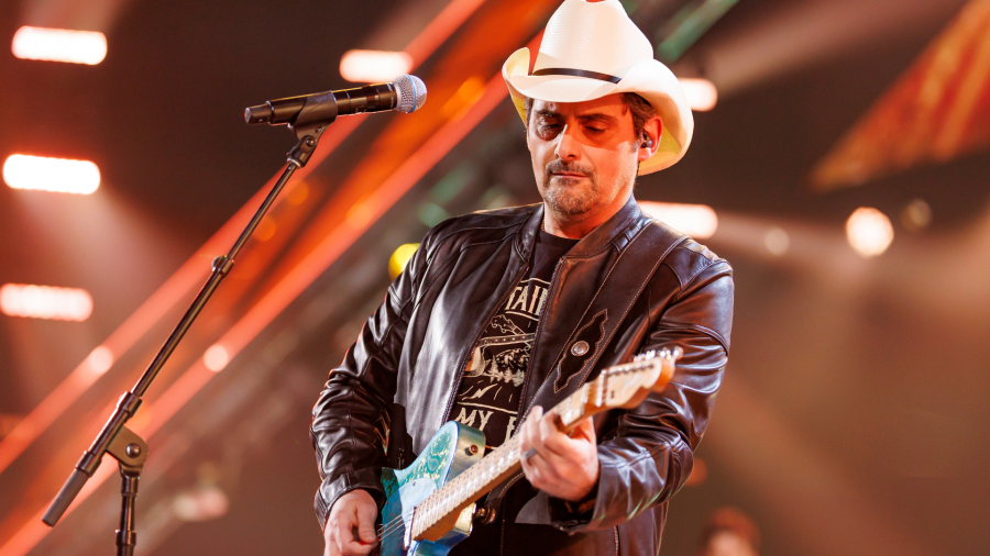 Brad Paisley concert at Hollywood Casino postponed until next year