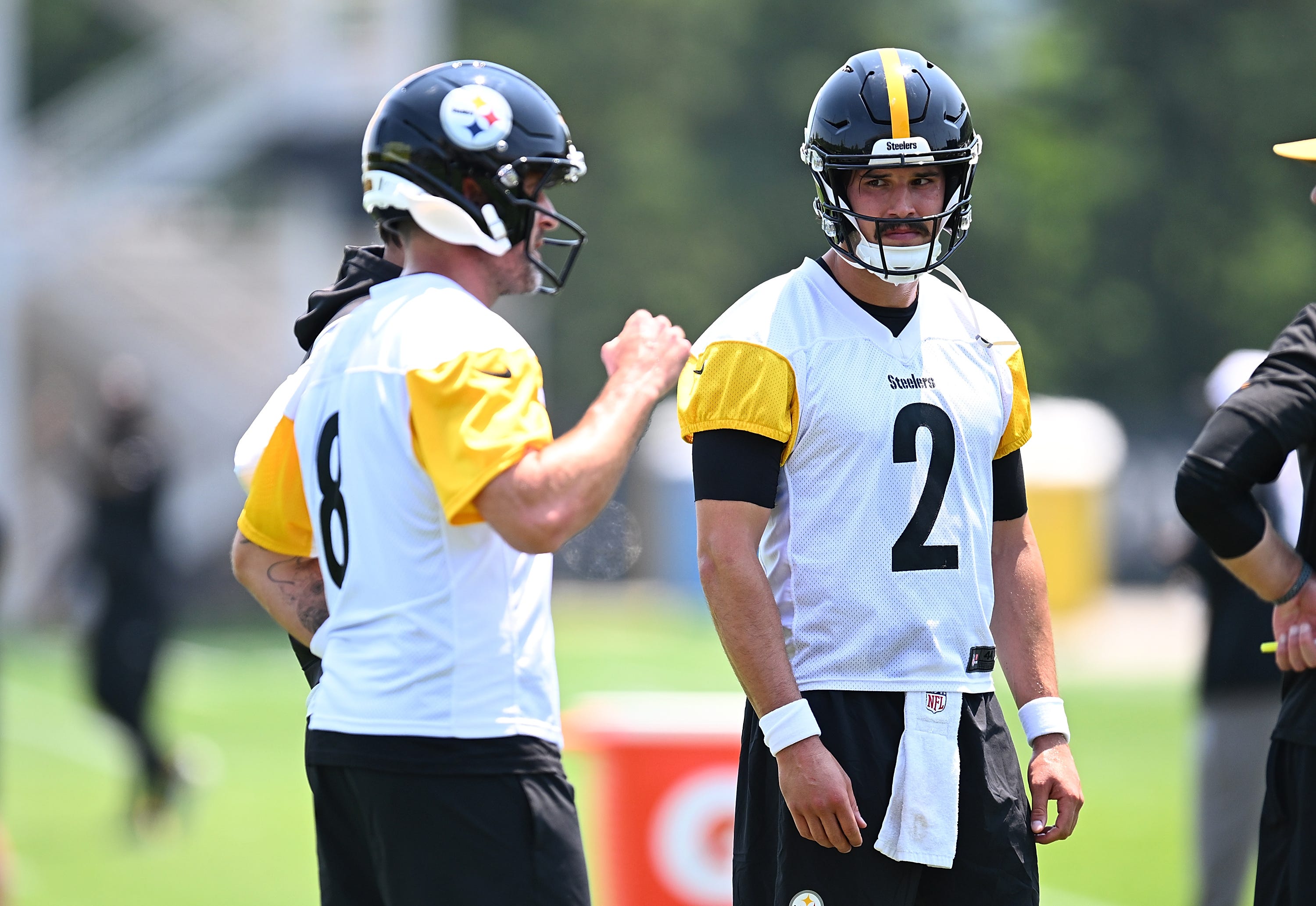 3 trade landing spots for Steelers QBs Will Howard or Mason Rudolph