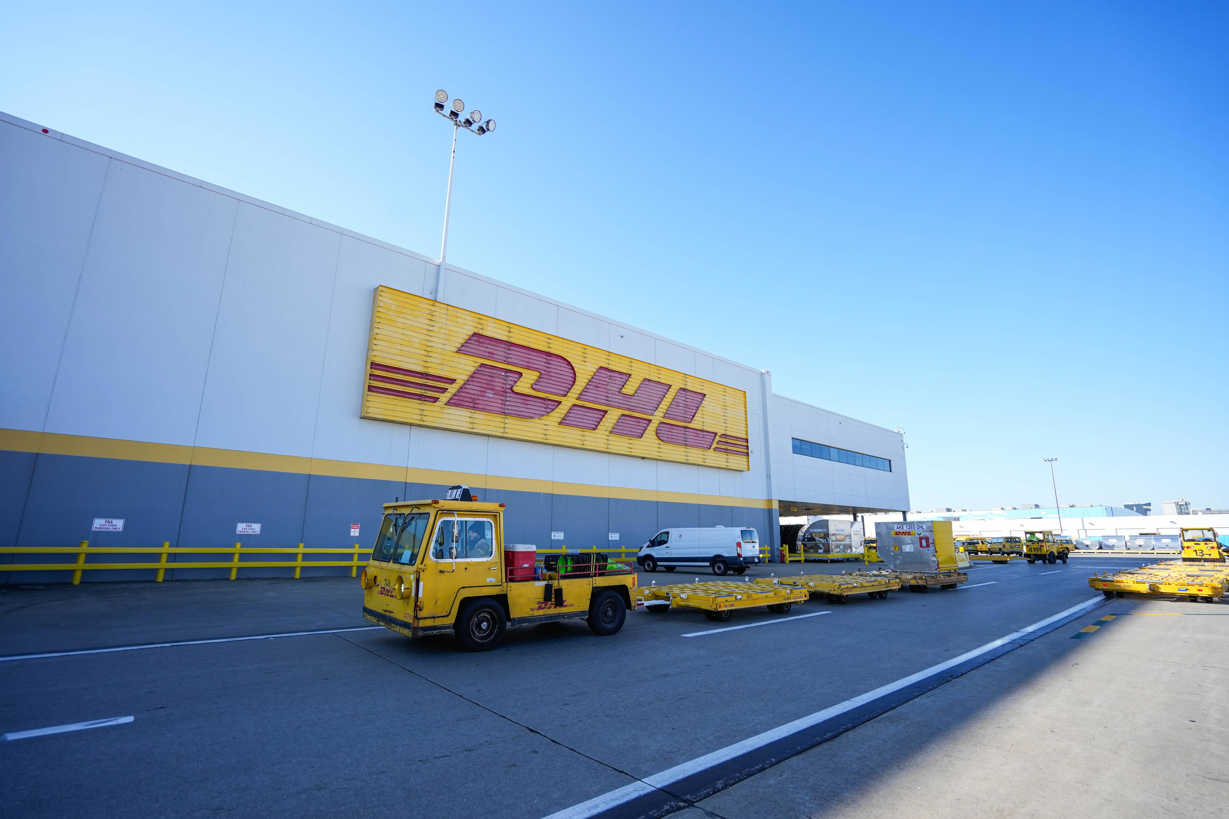 DHL workers at CVG vote to strike if contract negotiations fail
