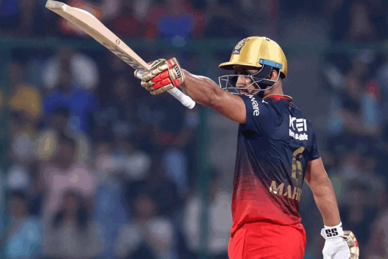 Mumbai Indians sign former RCB all-rounder as Quinton de Kock's replacement