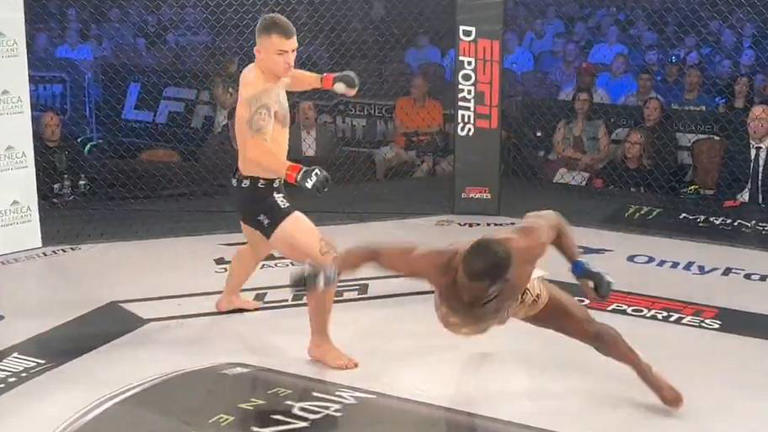 MMA fighter sends opponent airborne with unbelievable 44-second KO in ...